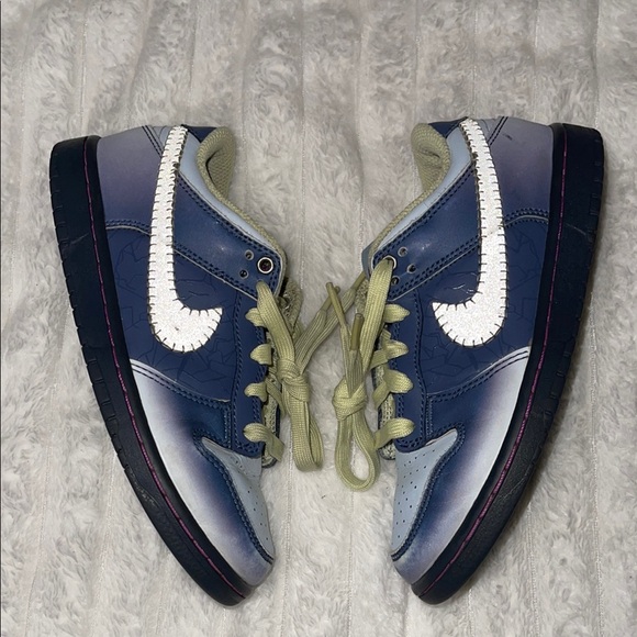 Nike | Shoes | Nike Dunk Size 2 Kids | Poshmark